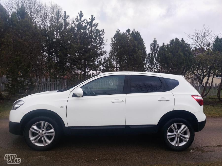 Balts Nissan Qashqai 2012 Mažeikiai, ar dzinēja tilpumu 1.60 L un nobraukumu 238 tūkst. km par 5900 €, foto 9 vietnē AUTOMOTO.COM.LV
