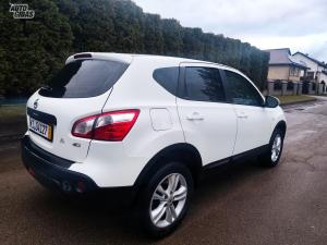 Balts Nissan Qashqai 2012 Mažeikiai, ar dzinēja tilpumu 1.60 L un nobraukumu 238 tūkst. km par 5900 €, foto 13 vietnē AUTOMOTO.COM.LV