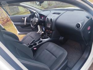 Balts Nissan Qashqai 2012 Mažeikiai, ar dzinēja tilpumu 1.60 L un nobraukumu 238 tūkst. km par 5900 €, foto 16 vietnē AUTOMOTO.COM.LV