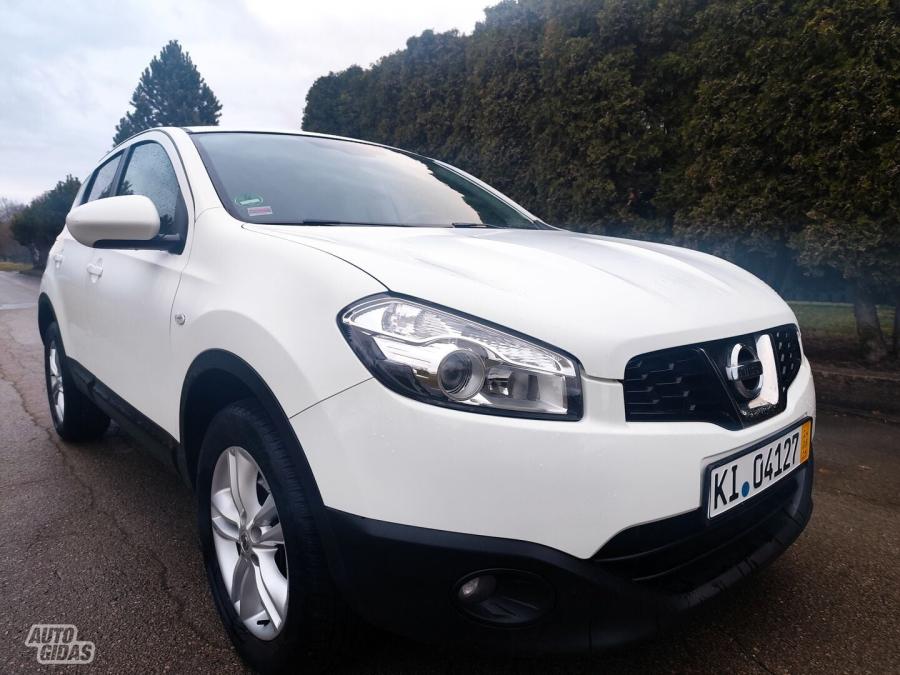 Balts Nissan Qashqai 2012 Mažeikiai, ar dzinēja tilpumu 1.60 L un nobraukumu 238 tūkst. km par 5900 €, foto 22 vietnē AUTOMOTO.COM.LV