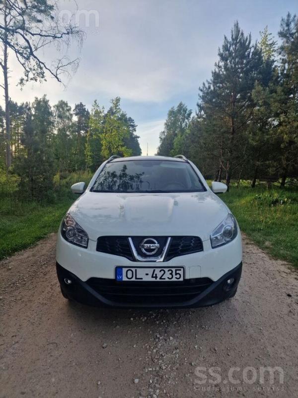 Balts Nissan Qashqai 2012 Rīga, ar dzinēja tilpumu 1.50 L un nobraukumu 187 tūkst. km par 5500 €, foto 2 vietnē AUTOMOTO.COM.LV