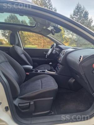 White Nissan Qashqai 2012 in Riga, with an engine capacity of 1.50 L and mileage of 187 thousand km for 5500 €, photo 16 on AUTOMOTO.COM.LV