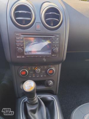 White Nissan Qashqai 2012 in Mazeikiai, with an engine capacity of 1.60 L and mileage of 218 thousand km for 5800 €, photo 26 on AUTOMOTO.COM.LV