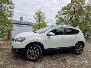 Белый Ниссан Кашкай 2012 в Рига, объемом двигателя 1.60 л и пробегом 220 тыс. км за 4500 €, фото 4 на AUTOMOTO.COM.LV