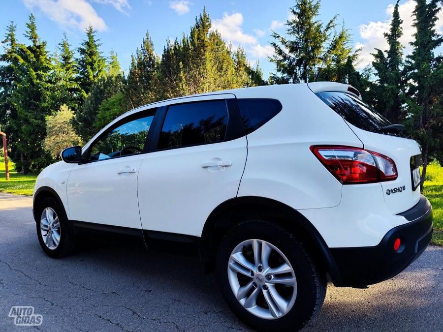 Balts Nissan Qashqai 2012 Mažeikiai, ar dzinēja tilpumu 1.60 L un nobraukumu 218 tūkst. km par 5800 €, foto 13 vietnē AUTOMOTO.COM.LV