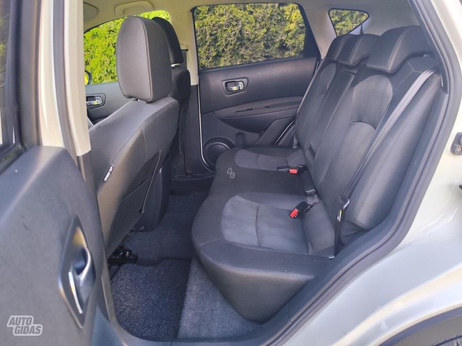 Balts Nissan Qashqai 2012 Mažeikiai, ar dzinēja tilpumu 1.60 L un nobraukumu 218 tūkst. km par 5800 €, foto 19 vietnē AUTOMOTO.COM.LV