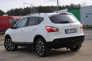 Balts Nissan Qashqai 2012 Rīga, ar dzinēja tilpumu 1.50 L un nobraukumu 191 tūkst. km par 6990 €, foto 4 vietnē AUTOMOTO.COM.LV