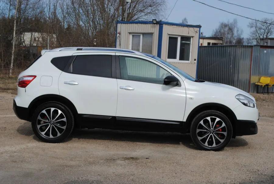 Balts Nissan Qashqai 2012 Rīga, ar dzinēja tilpumu 1.50 L un nobraukumu 191 tūkst. km par 6990 €, foto 7 vietnē AUTOMOTO.COM.LV