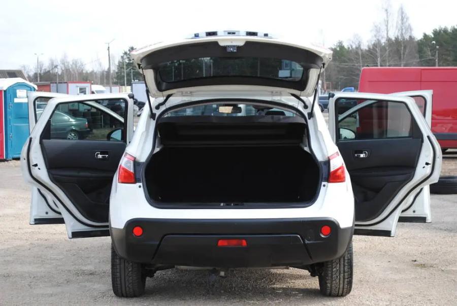 Balts Nissan Qashqai 2012 Rīga, ar dzinēja tilpumu 1.50 L un nobraukumu 191 tūkst. km par 6990 €, foto 9 vietnē AUTOMOTO.COM.LV