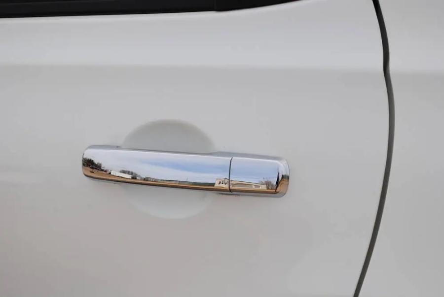 Balts Nissan Qashqai 2012 Rīga, ar dzinēja tilpumu 1.50 L un nobraukumu 191 tūkst. km par 6990 €, foto 19 vietnē AUTOMOTO.COM.LV