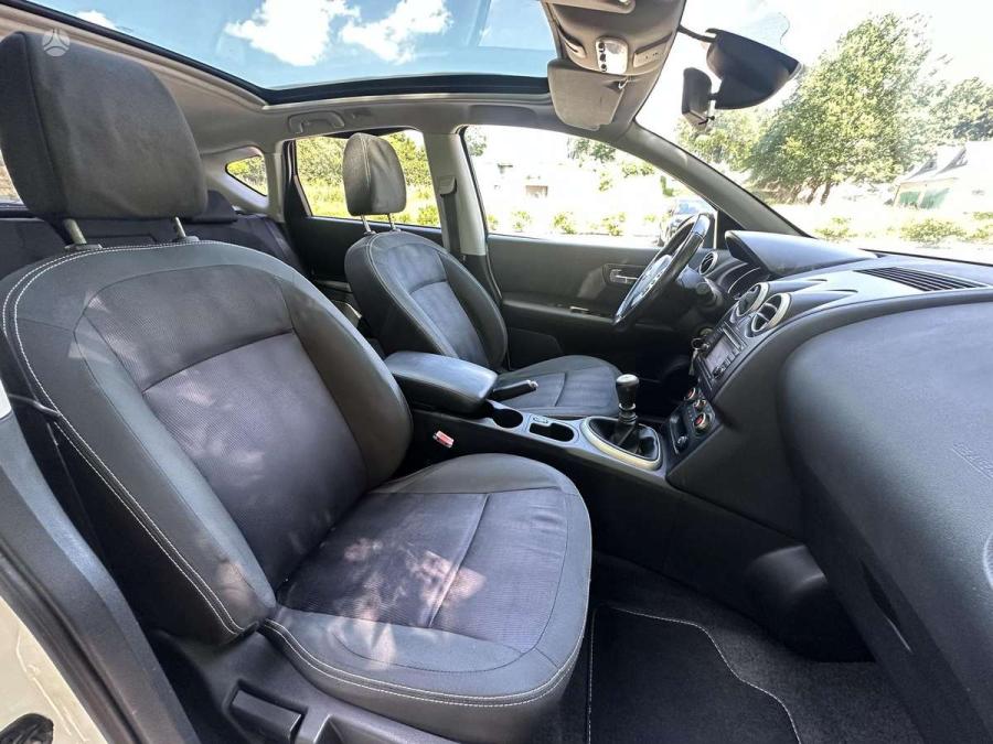 Balts Nissan Qashqai 2012 Tauragė, ar dzinēja tilpumu 1.46 L un nobraukumu 248 tūkst. km par 4700 €, foto 24 vietnē AUTOMOTO.COM.LV