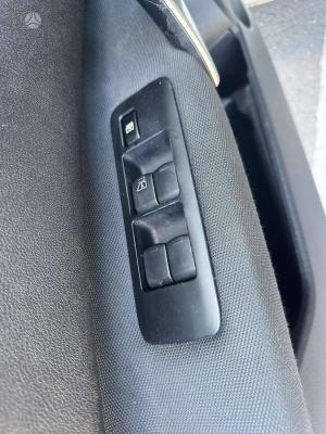Balts Nissan Qashqai 2012 Tauragė, ar dzinēja tilpumu 1.46 L un nobraukumu 248 tūkst. km par 4700 €, foto 25 vietnē AUTOMOTO.COM.LV
