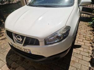 White Nissan Qashqai 2012 in Taurage, with an engine capacity of 1.60 L and mileage of 300 thousand km for 2700 €, photo  on AUTOMOTO.COM.LV
