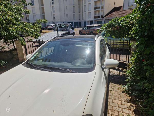 Balts Nissan Qashqai 2012 Tauragė, ar dzinēja tilpumu 1.60 L un nobraukumu 300 tūkst. km par 2700 €, foto 5 vietnē AUTOMOTO.COM.LV