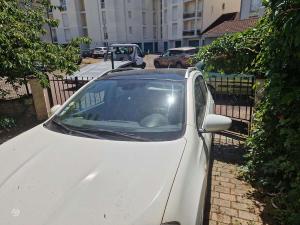 White Nissan Qashqai 2012 in Taurage, with an engine capacity of 1.60 L and mileage of 300 thousand km for 2700 €, photo 6 on AUTOMOTO.COM.LV