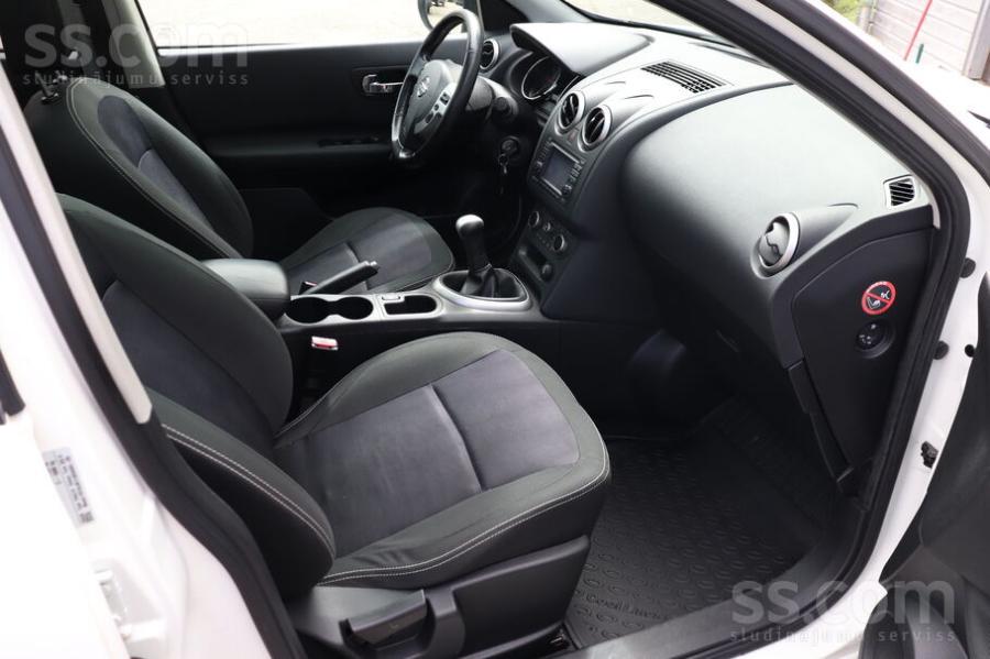 Balts Nissan Qashqai 2012 Valmiera, ar dzinēja tilpumu 1.60 L un nobraukumu 247 tūkst. km par 6150 €, foto 6 vietnē AUTOMOTO.COM.LV