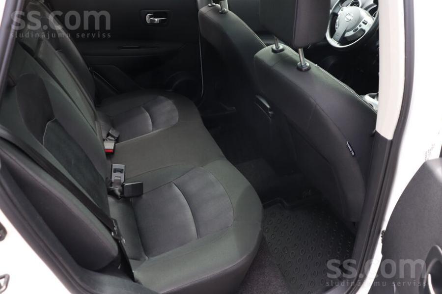 Balts Nissan Qashqai 2012 Valmiera, ar dzinēja tilpumu 1.60 L un nobraukumu 247 tūkst. km par 6150 €, foto 8 vietnē AUTOMOTO.COM.LV