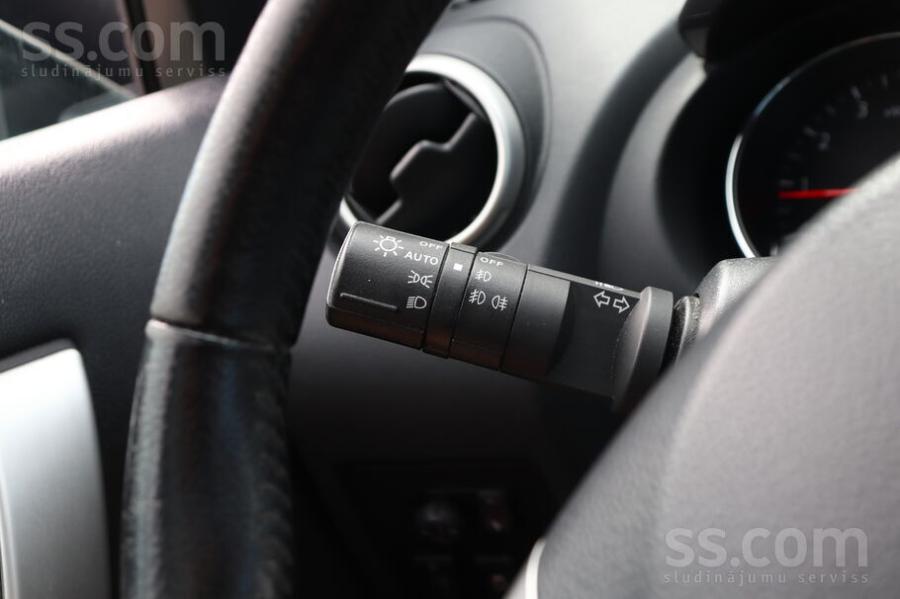 Balts Nissan Qashqai 2012 Valmiera, ar dzinēja tilpumu 1.60 L un nobraukumu 247 tūkst. km par 6150 €, foto 22 vietnē AUTOMOTO.COM.LV