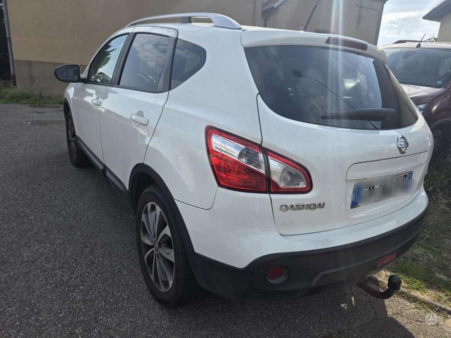 Balts Nissan Qashqai 2012 Tauragė, ar dzinēja tilpumu 1.46 L un nobraukumu 270 tūkst. km par 4950 €, foto 5 vietnē AUTOMOTO.COM.LV