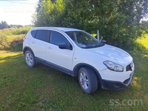 Balts Nissan Qashqai 2012 Rēzekne, ar dzinēja tilpumu 1.60 L un nobraukumu 262 tūkst. km par 5700 €, foto 3 vietnē AUTOMOTO.COM.LV