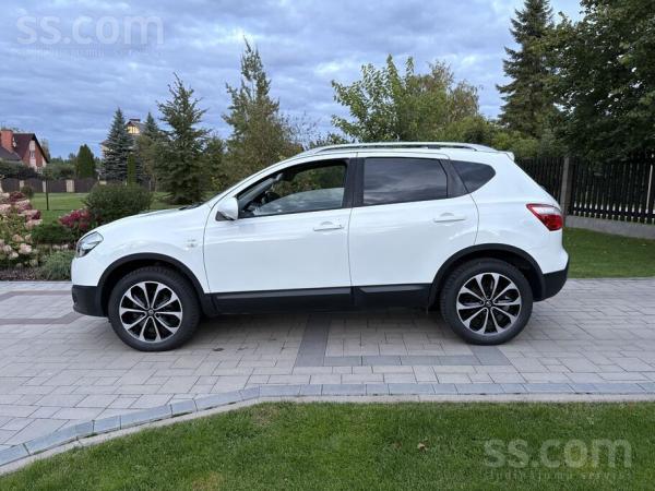 Balts Nissan Qashqai 2012 Bauska, ar dzinēja tilpumu 1.50 L un nobraukumu 212 tūkst. km par 5300 €, foto 9 vietnē AUTOMOTO.COM.LV
