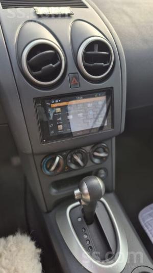 Balts Nissan Qashqai 2012 Liepāja, ar dzinēja tilpumu 1.60 L un nobraukumu 188 tūkst. km par 5500 €, foto 5 vietnē AUTOMOTO.COM.LV