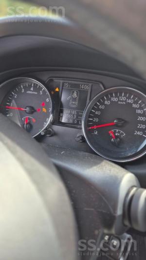 Balts Nissan Qashqai 2012 Liepāja, ar dzinēja tilpumu 1.60 L un nobraukumu 188 tūkst. km par 5500 €, foto 8 vietnē AUTOMOTO.COM.LV