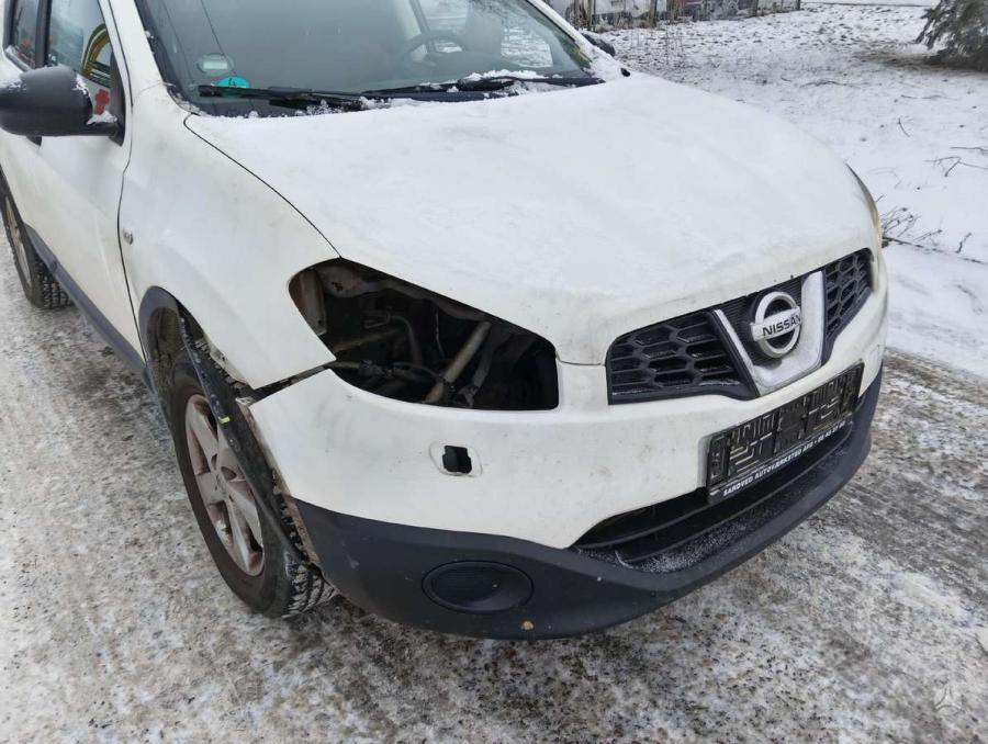 Белый Ниссан Кашкай 2013 в Мариямполе, объемом двигателя 1.46 л и пробегом 408 тыс. км за 3250 €, фото 3 на AUTOMOTO.COM.LV