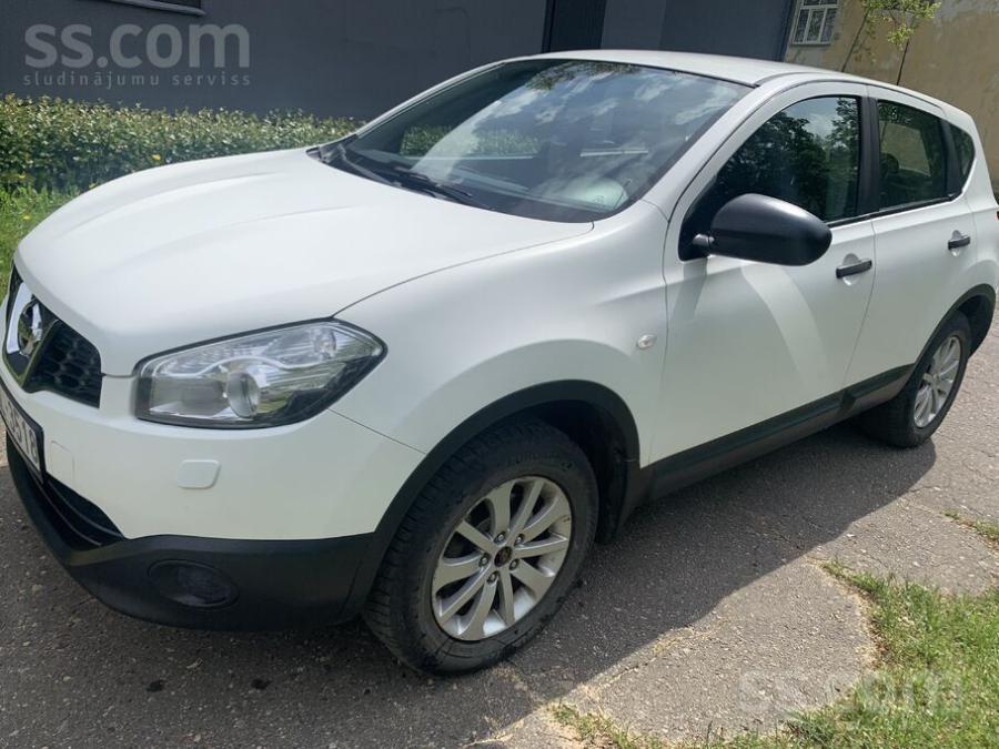 Balts Nissan Qashqai 2013 Rīga, ar dzinēja tilpumu 1.60 L un nobraukumu 203 tūkst. km par 5900 €, foto 7 vietnē AUTOMOTO.COM.LV