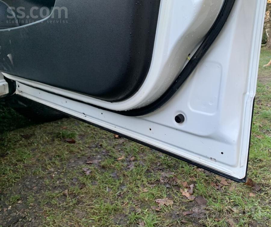 Balts Nissan Qashqai 2013 Rīga, ar dzinēja tilpumu 1.60 L un nobraukumu 203 tūkst. km par 5900 €, foto 15 vietnē AUTOMOTO.COM.LV