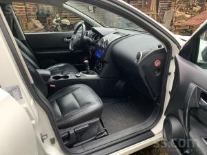 Balts Nissan Qashqai 2013 Rīga, ar dzinēja tilpumu 1.60 L un nobraukumu 203 tūkst. km par 5900 €, foto 18 vietnē AUTOMOTO.COM.LV