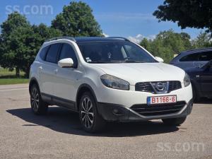 Белый Ниссан Кашкай 2013 в Лиепая, объемом двигателя 1.60 л и пробегом 308 тыс. км за 4950 €, фото 5 на AUTOMOTO.COM.LV
