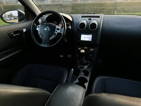 Balts Nissan Qashqai 2013 Jelgava, ar dzinēja tilpumu 1.60 L un nobraukumu 242 tūkst. km par 6450 €, foto 3 vietnē AUTOMOTO.COM.LV