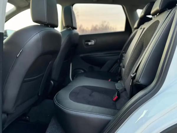 Balts Nissan Qashqai 2013 Jelgava, ar dzinēja tilpumu 1.60 L un nobraukumu 242 tūkst. km par 6450 €, foto 5 vietnē AUTOMOTO.COM.LV
