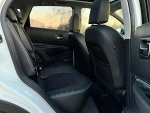 White Nissan Qashqai 2013 in Jelgava, with an engine capacity of 1.60 L and mileage of 242 thousand km for 6450 €, photo 7 on AUTOMOTO.COM.LV