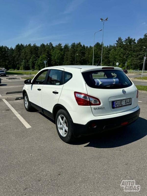 Balts Nissan Qashqai 2013 Viļņa, ar dzinēja tilpumu 1.60 L un nobraukumu 128 tūkst. km par 6000 €, foto 7 vietnē AUTOMOTO.COM.LV