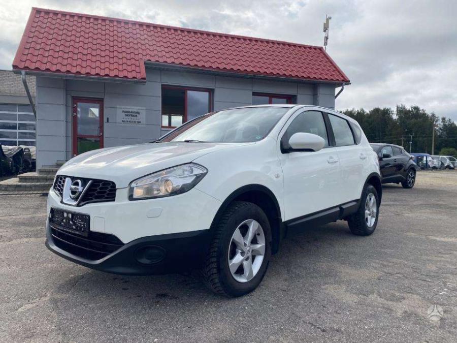 Balts Nissan Qashqai 2013 Radviliškis, ar dzinēja tilpumu 1.46 L un nobraukumu 251 tūkst. km par 4850 €, foto 1 vietnē AUTOMOTO.COM.LV