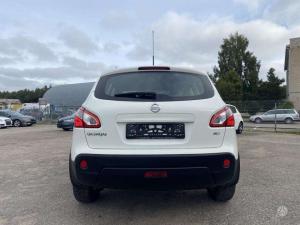 Balts Nissan Qashqai 2013 Radviliškis, ar dzinēja tilpumu 1.46 L un nobraukumu 251 tūkst. km par 4850 €, foto 7 vietnē AUTOMOTO.COM.LV