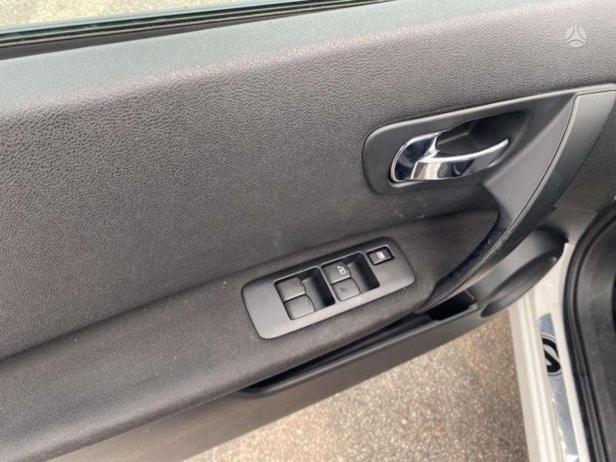 Balts Nissan Qashqai 2013 Radviliškis, ar dzinēja tilpumu 1.46 L un nobraukumu 251 tūkst. km par 4850 €, foto 14 vietnē AUTOMOTO.COM.LV