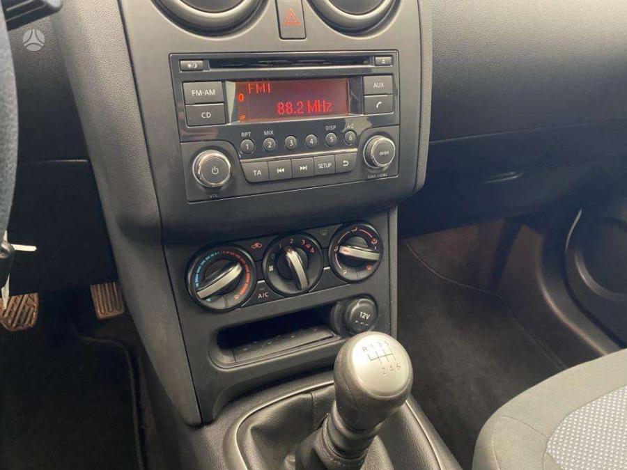 Balts Nissan Qashqai 2013 Radviliškis, ar dzinēja tilpumu 1.46 L un nobraukumu 251 tūkst. km par 4850 €, foto 17 vietnē AUTOMOTO.COM.LV