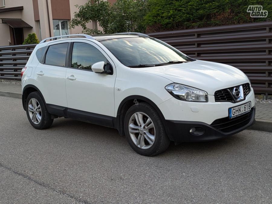 Balts Nissan Qashqai 2013 Marijampole, ar dzinēja tilpumu 1.60 L un nobraukumu 171 tūkst. km par 4800 €, foto 1 vietnē AUTOMOTO.COM.LV