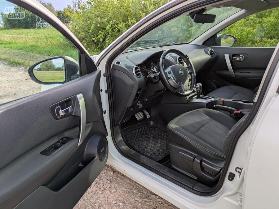 Balts Nissan Qashqai 2013 Marijampole, ar dzinēja tilpumu 1.60 L un nobraukumu 171 tūkst. km par 4800 €, foto 8 vietnē AUTOMOTO.COM.LV