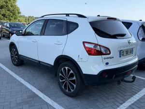 Balts Nissan Qashqai 2013 Tauragė, ar dzinēja tilpumu 1.60 L un nobraukumu 320 tūkst. km par 4450 €, foto 6 vietnē AUTOMOTO.COM.LV