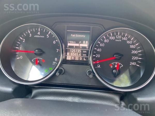 Balts Nissan Qashqai 2013 Rīga, ar dzinēja tilpumu 1.60 L un nobraukumu 125 tūkst. km par 7500 €, foto 7 vietnē AUTOMOTO.COM.LV