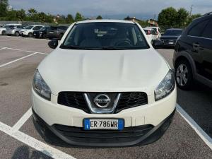 Balts Nissan Qashqai 2013 Panevēža, ar dzinēja tilpumu 1.60 L un nobraukumu 234 tūkst. km par 3800 €, foto 3 vietnē AUTOMOTO.COM.LV
