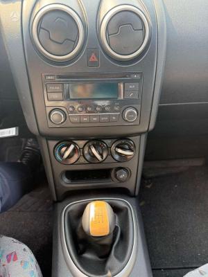 Balts Nissan Qashqai 2013 Panevēža, ar dzinēja tilpumu 1.60 L un nobraukumu 234 tūkst. km par 3800 €, foto 13 vietnē AUTOMOTO.COM.LV