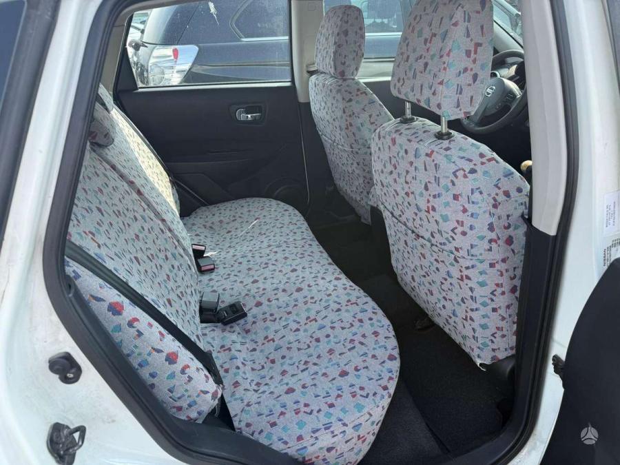 Balts Nissan Qashqai 2013 Panevēža, ar dzinēja tilpumu 1.60 L un nobraukumu 234 tūkst. km par 3800 €, foto 15 vietnē AUTOMOTO.COM.LV