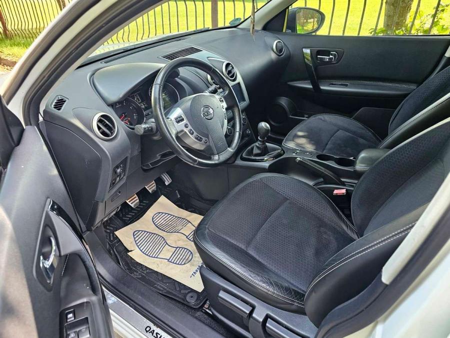 Balts Nissan Qashqai 2013 Klaipėda, ar dzinēja tilpumu 1.60 L un nobraukumu 236 tūkst. km par 5899 €, foto 7 vietnē AUTOMOTO.COM.LV