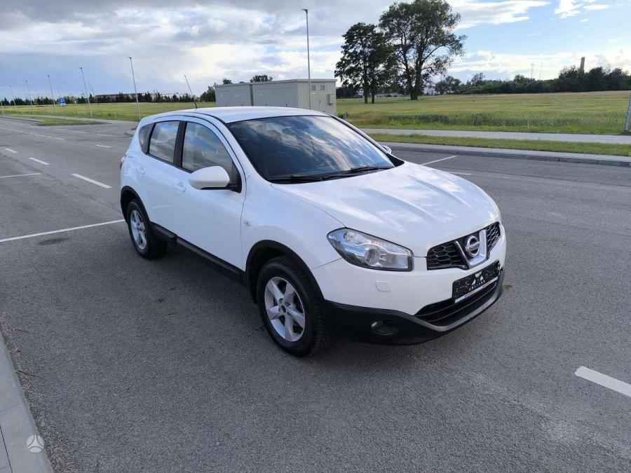 Balts Nissan Qashqai 2013 Marijampole, ar dzinēja tilpumu 1.60 L un nobraukumu 305 tūkst. km par 3000 €, foto 1 vietnē AUTOMOTO.COM.LV