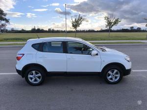 Balts Nissan Qashqai 2013 Marijampole, ar dzinēja tilpumu 1.60 L un nobraukumu 305 tūkst. km par 3000 €, foto 9 vietnē AUTOMOTO.COM.LV